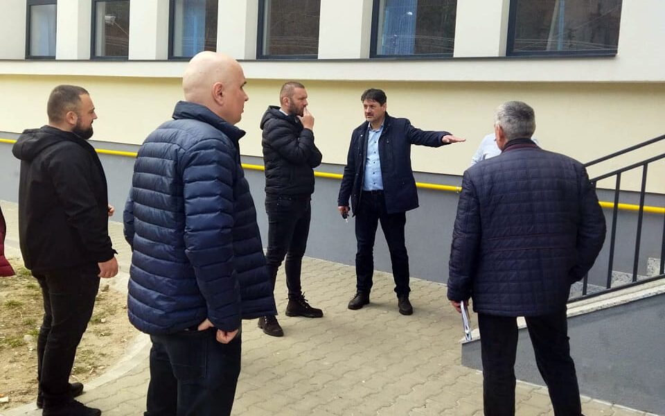 Primarul Adrian Teban a verificat în teren stadiul lucrărilor de ...